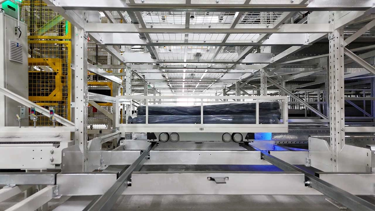 “Smart Storage for Smart Textiles” — 4-Way Pallet Shuttle Powers ...